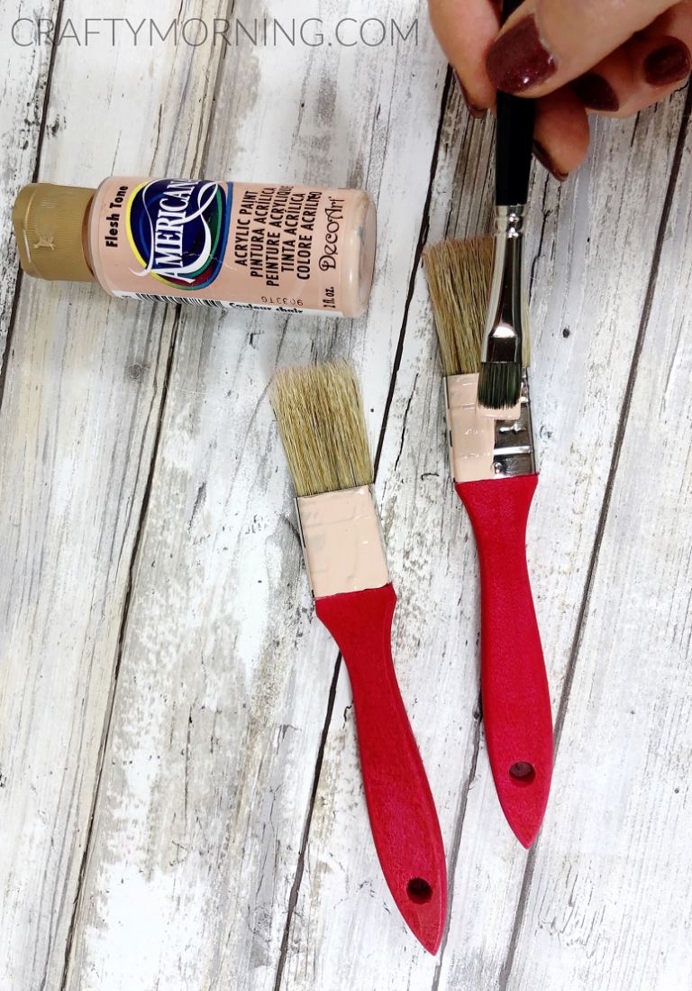 Paintbrush Santa Claus Ornaments - Crafty Morning